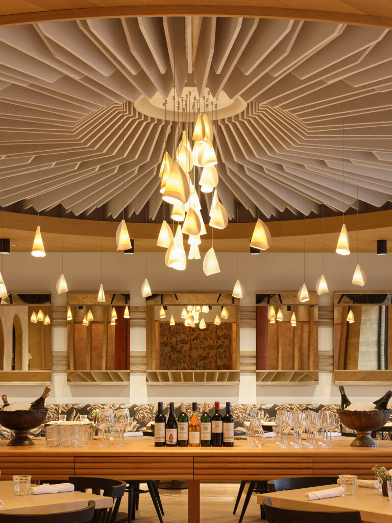 Eat-drink - The Royal Hotel